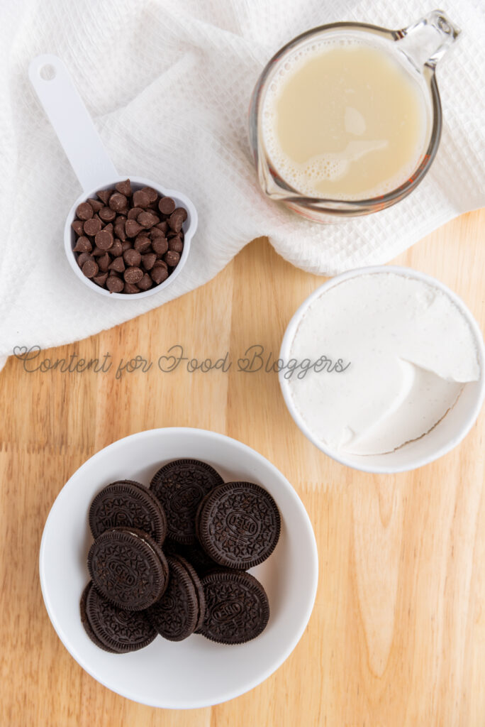 PLR Recipe - Vegan Oreo Milkshake - Content For Food Bloggers